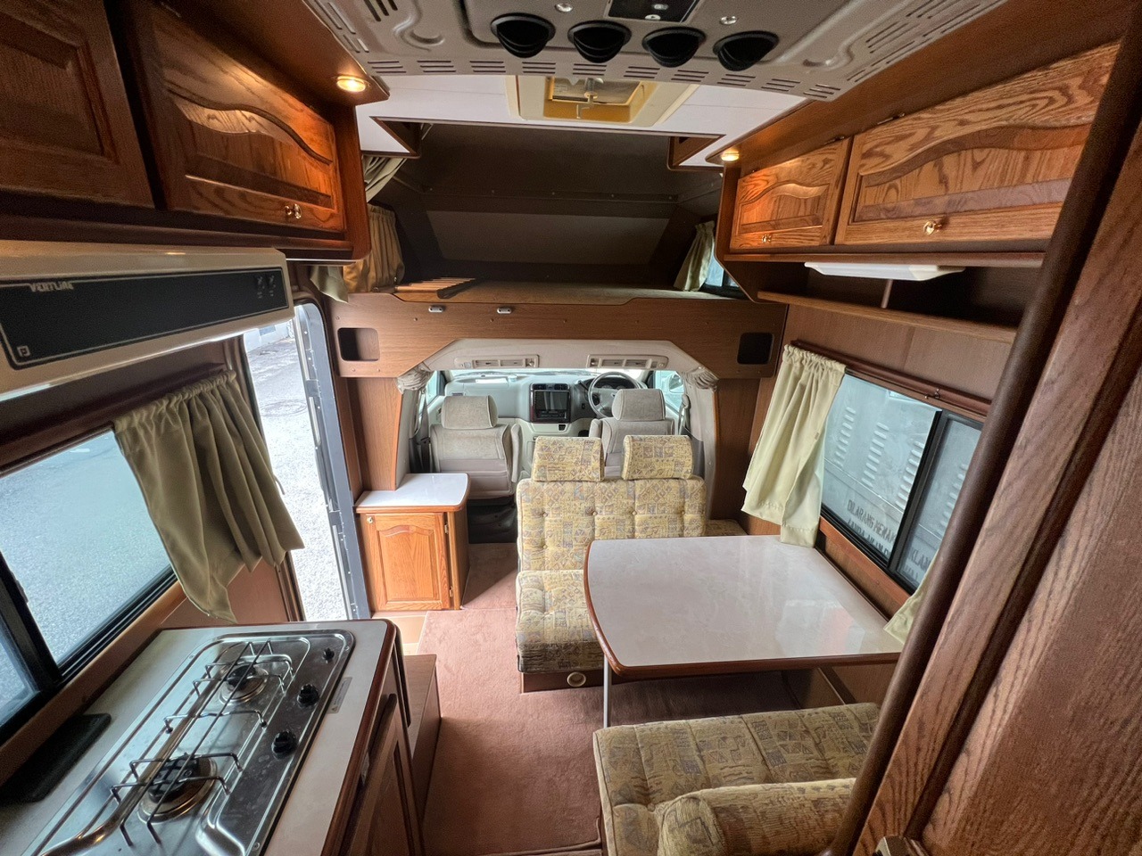 [For Sale] Toyota Grand Hiace 4WD - RV2U