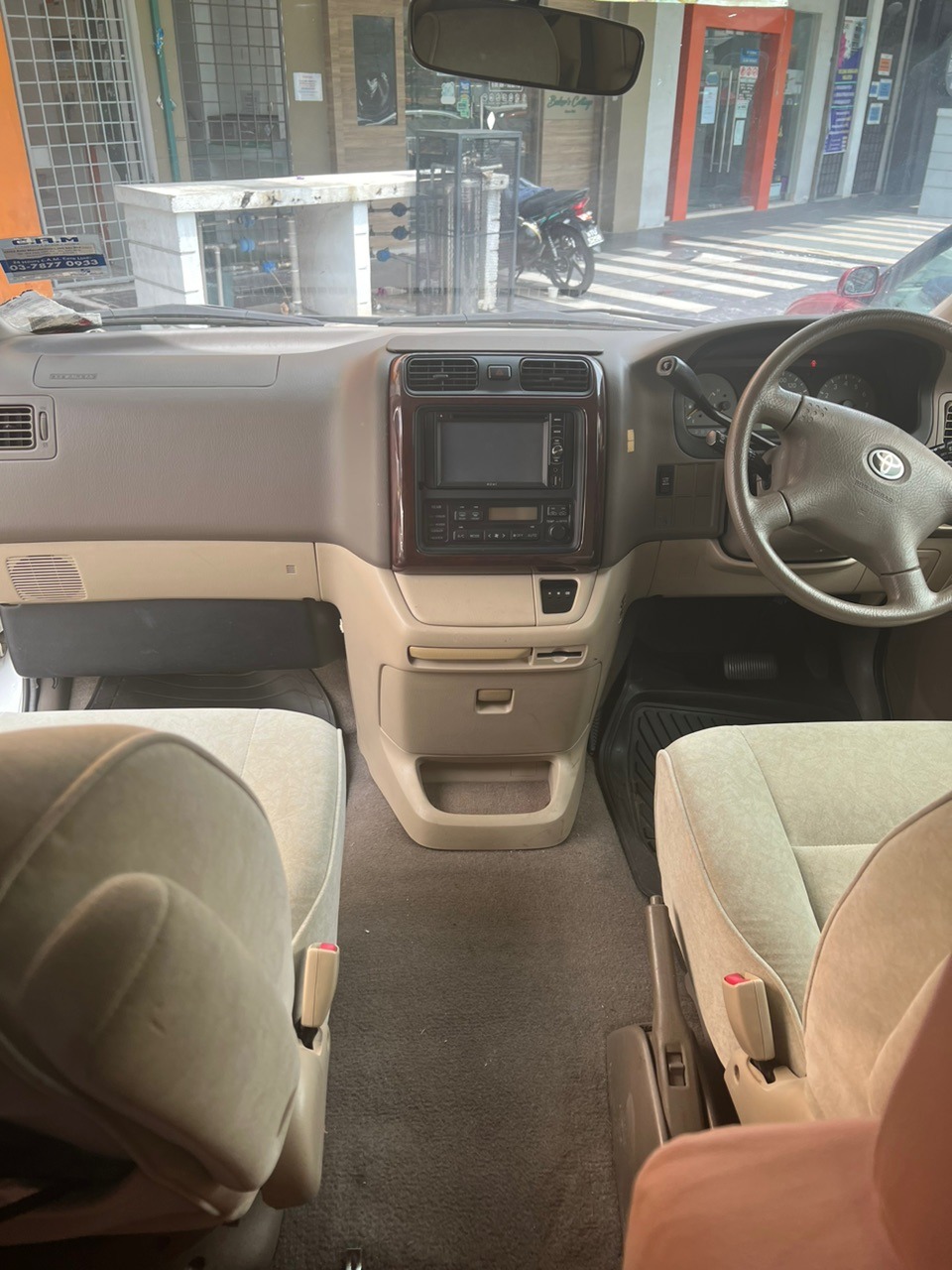 [For Sale] Toyota Grand Hiace - RV2U