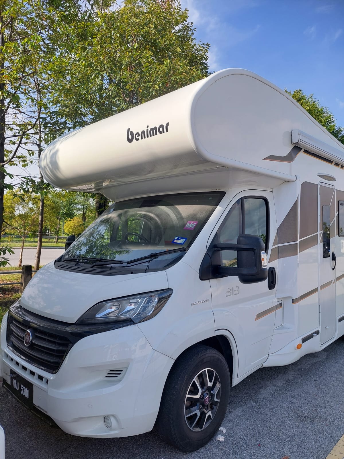 [For Rent] Benimar Mileo 2.3 Diesel - RV2U