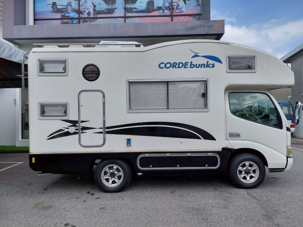[For Rent] Toyota Camroad 2.0 Petrol - RV2U