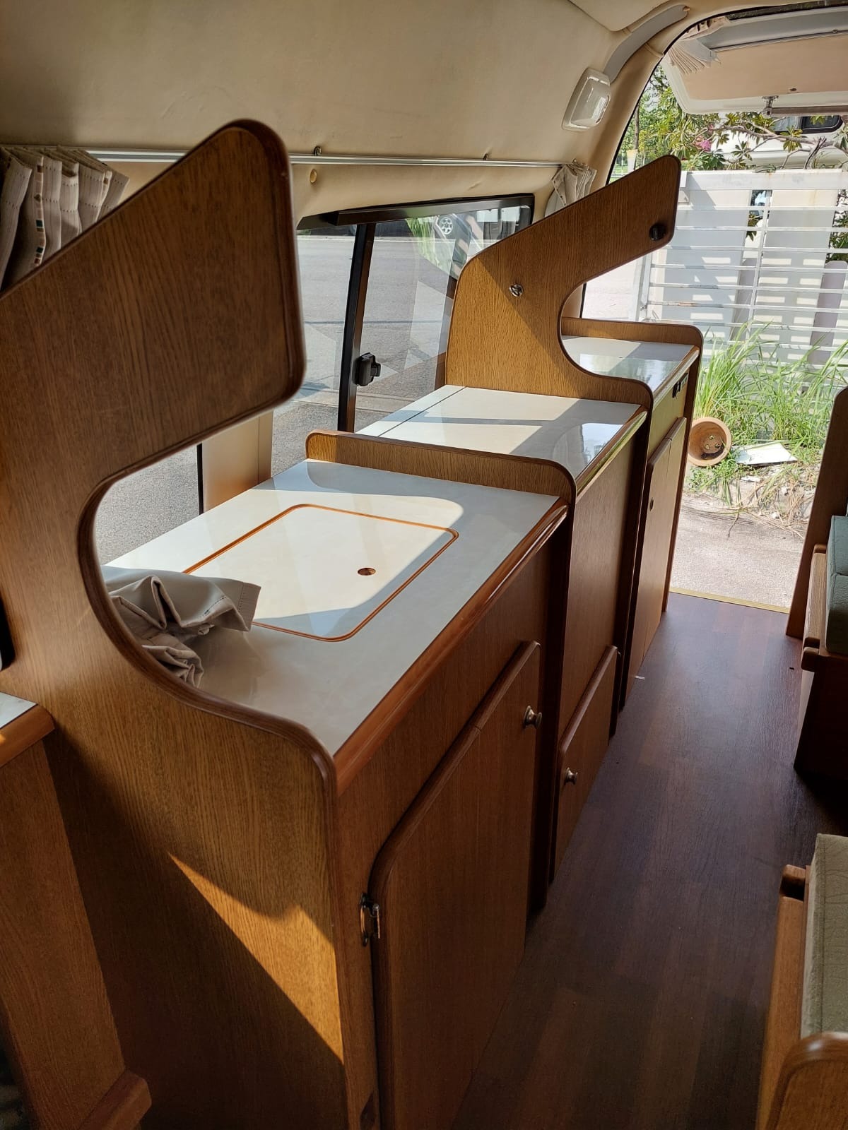 [For Rent] Campervan Toyota Hiace 2.7 Petrol - RV2U